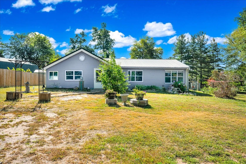 Land for Sale - 3157 Rakestraw Rd, Manito, IL 61546 - 0.68 acres